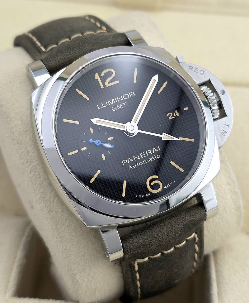 Panerai Luminor GMT PAM01535 - Watch Connect